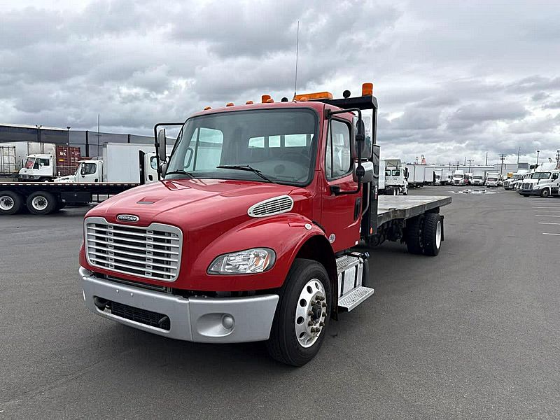 2018 Freightliner M2 106 For Sale | Box Van | #681783