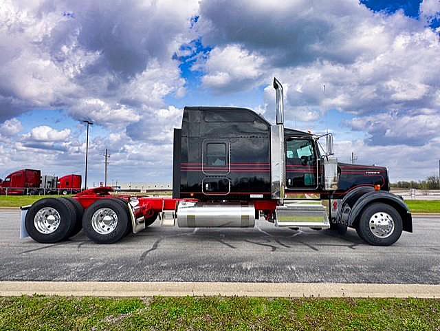 2026 Kenworth W900L For Sale | 86" Sleeper | #0598406