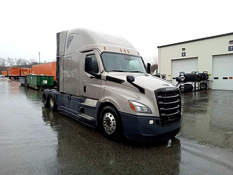 2024 Freightliner Cascadia For Sale | 72" Sleeper | #30925