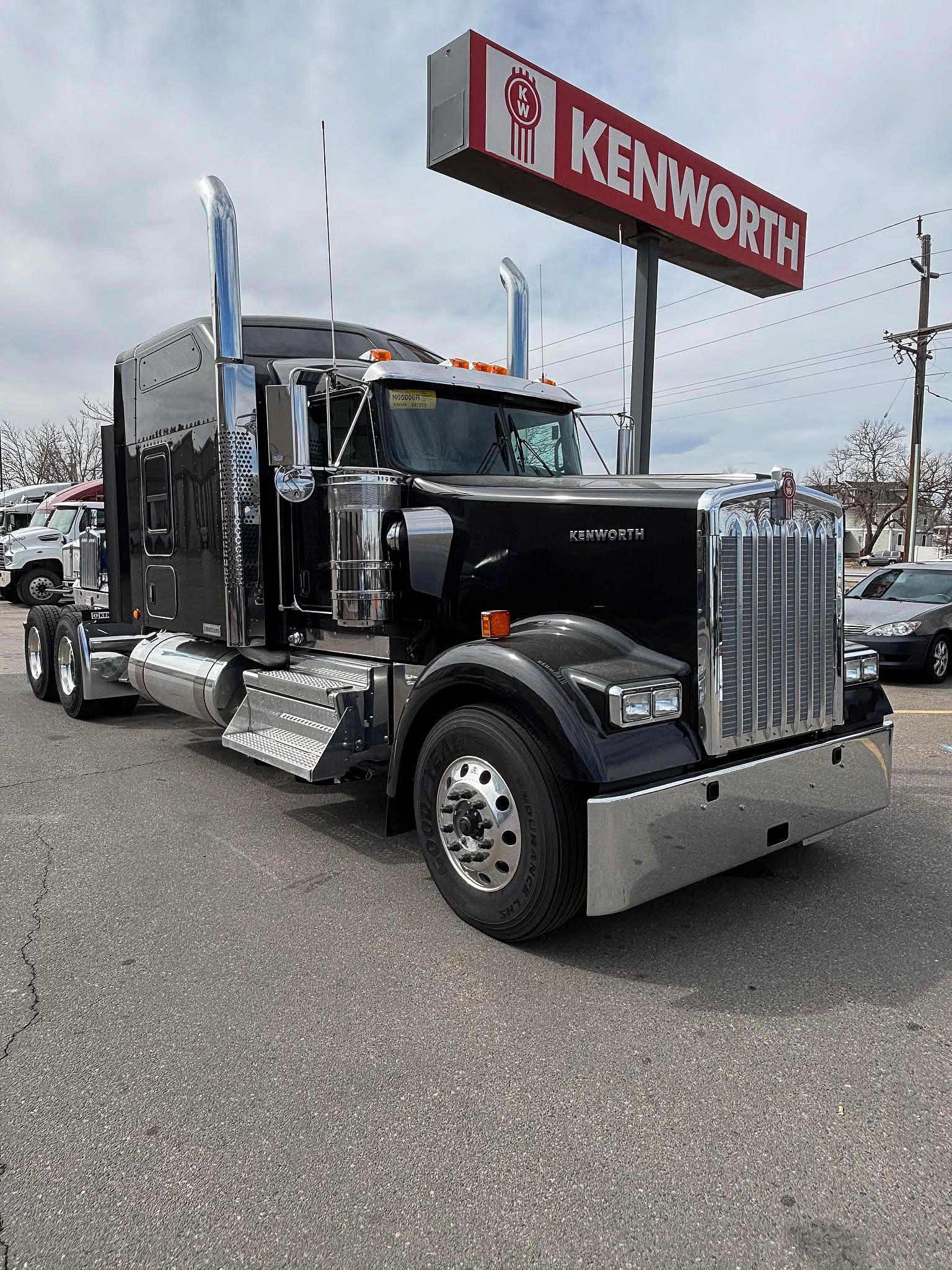 2026 Kenworth W900L For Sale | 86" Sleeper | #0596874