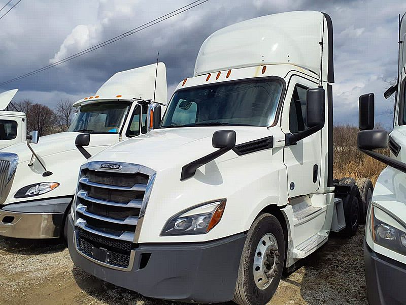 2018 Freightliner NEW CASCADIA PX12664 For Sale | Day Cab | #750269