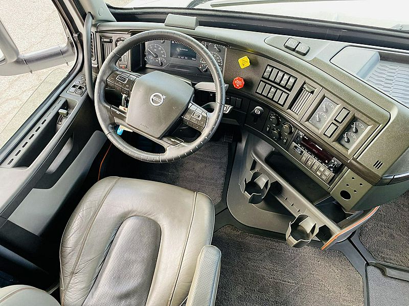 Volvo Truck Interior 2024