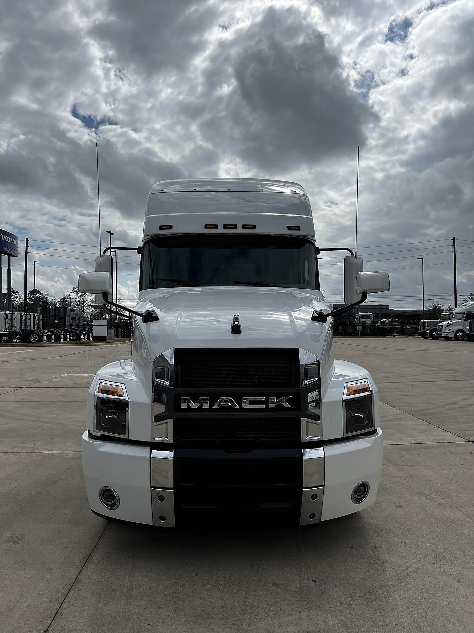 2023 Mack ANTHEM 64T For Sale | 70" Sleeper | #1224207