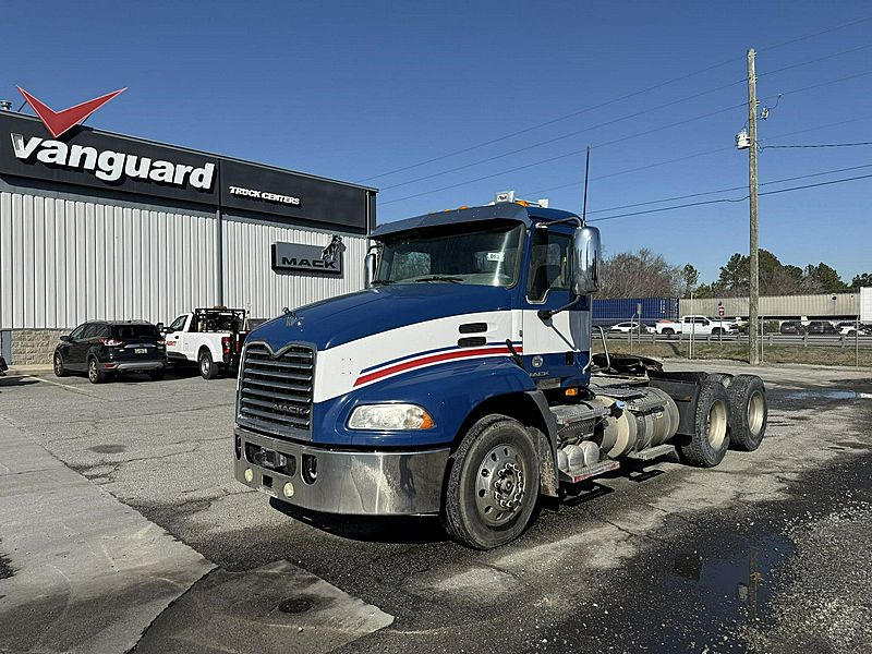 2015 Mack Pinnacle CXU613 For Sale | Day Cab | # 239714
