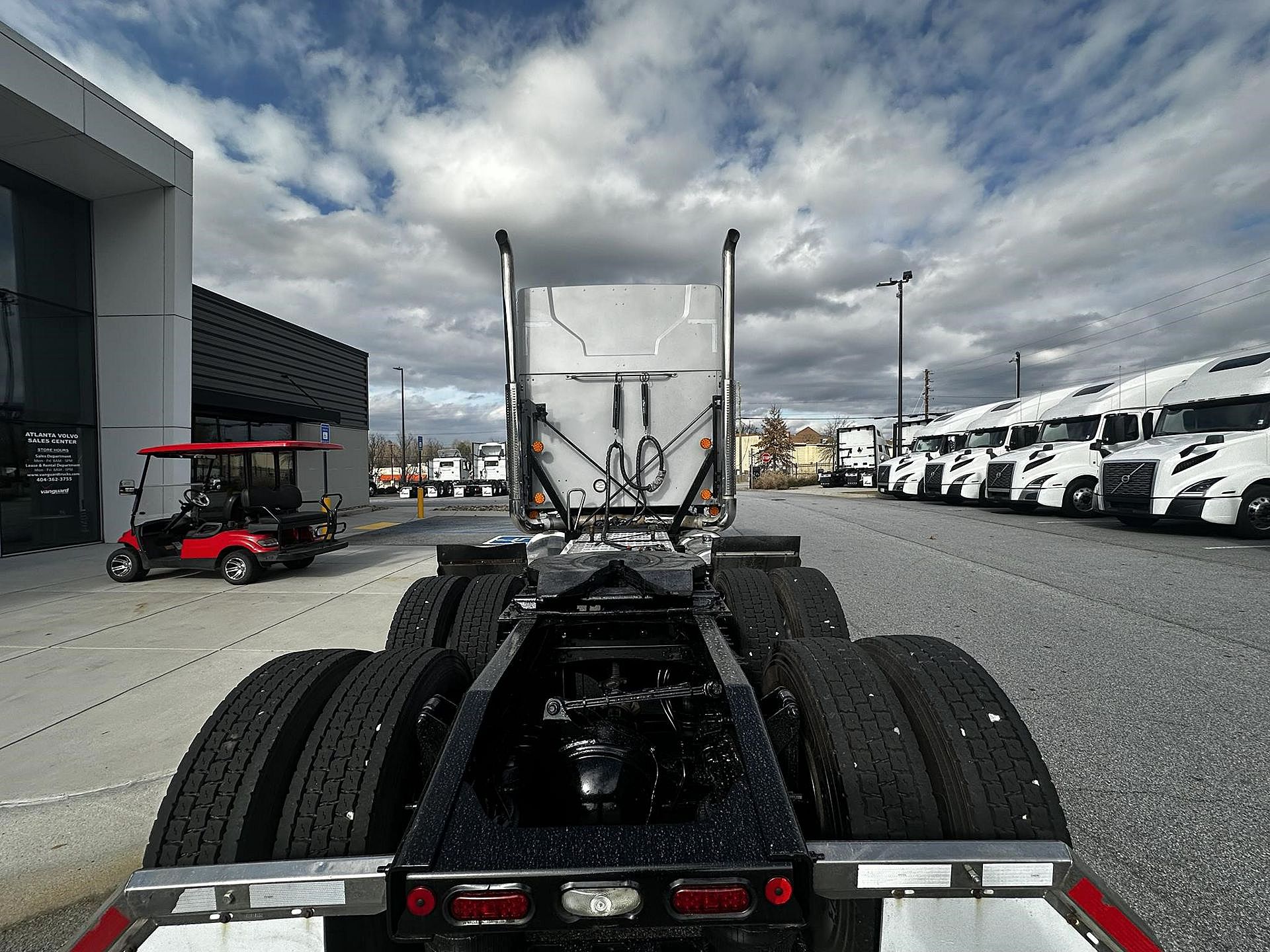 2022 Mack PINNACLE 64T For Sale | Raised Roof Sleeper Sleeper | #1223705