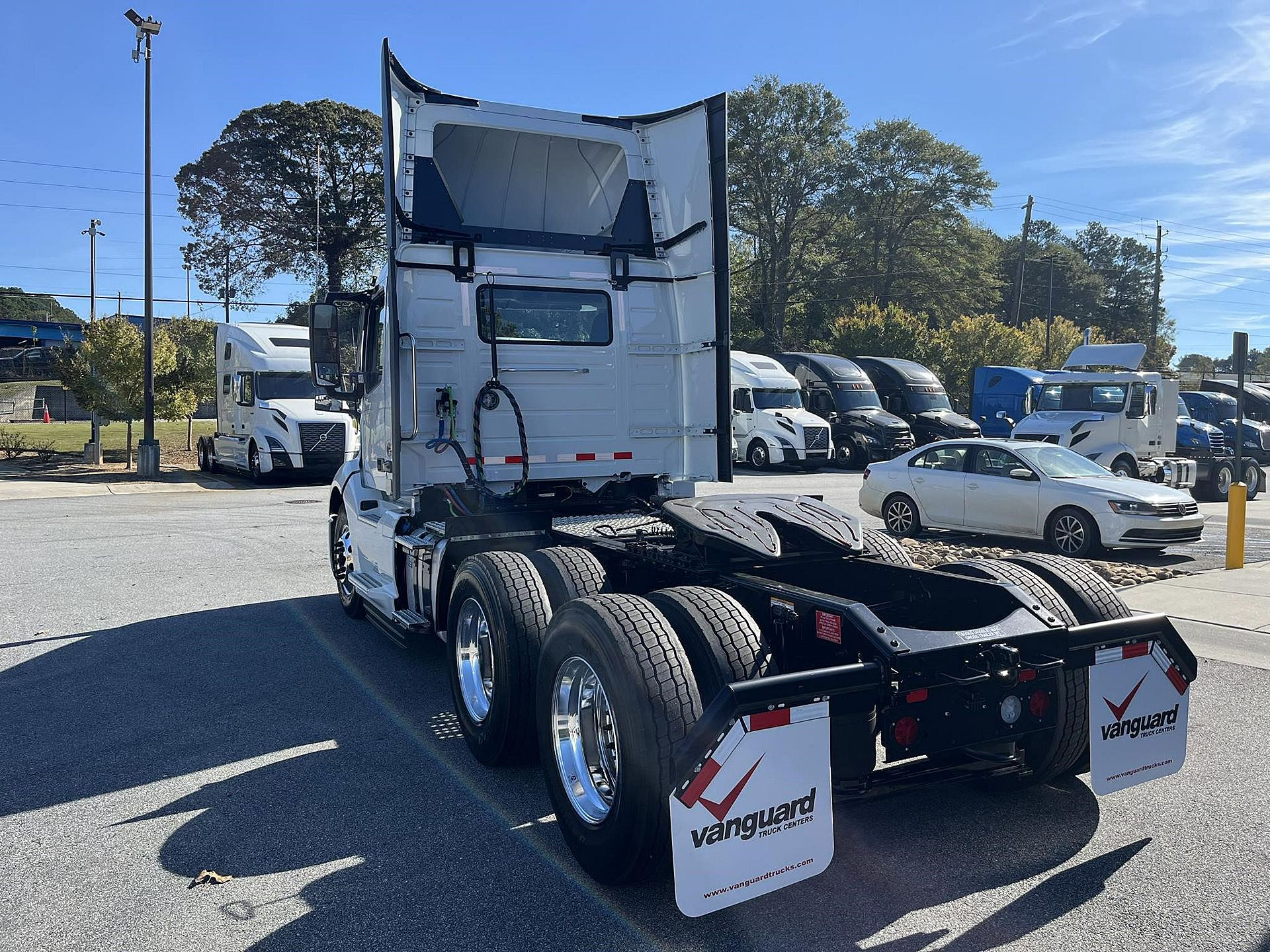 2025 Volvo VNL For Sale | Day Cab | #1220473