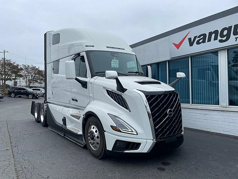 2025 Volvo VNL 860 For Sale | 74" Sleeper | #1219327