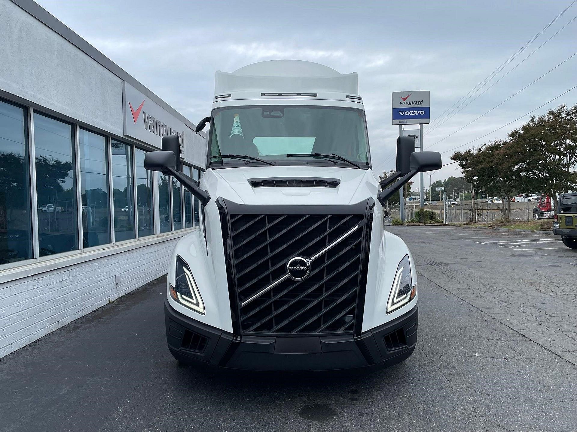 2025 Volvo VNL For Sale | Day Cab | #1219325