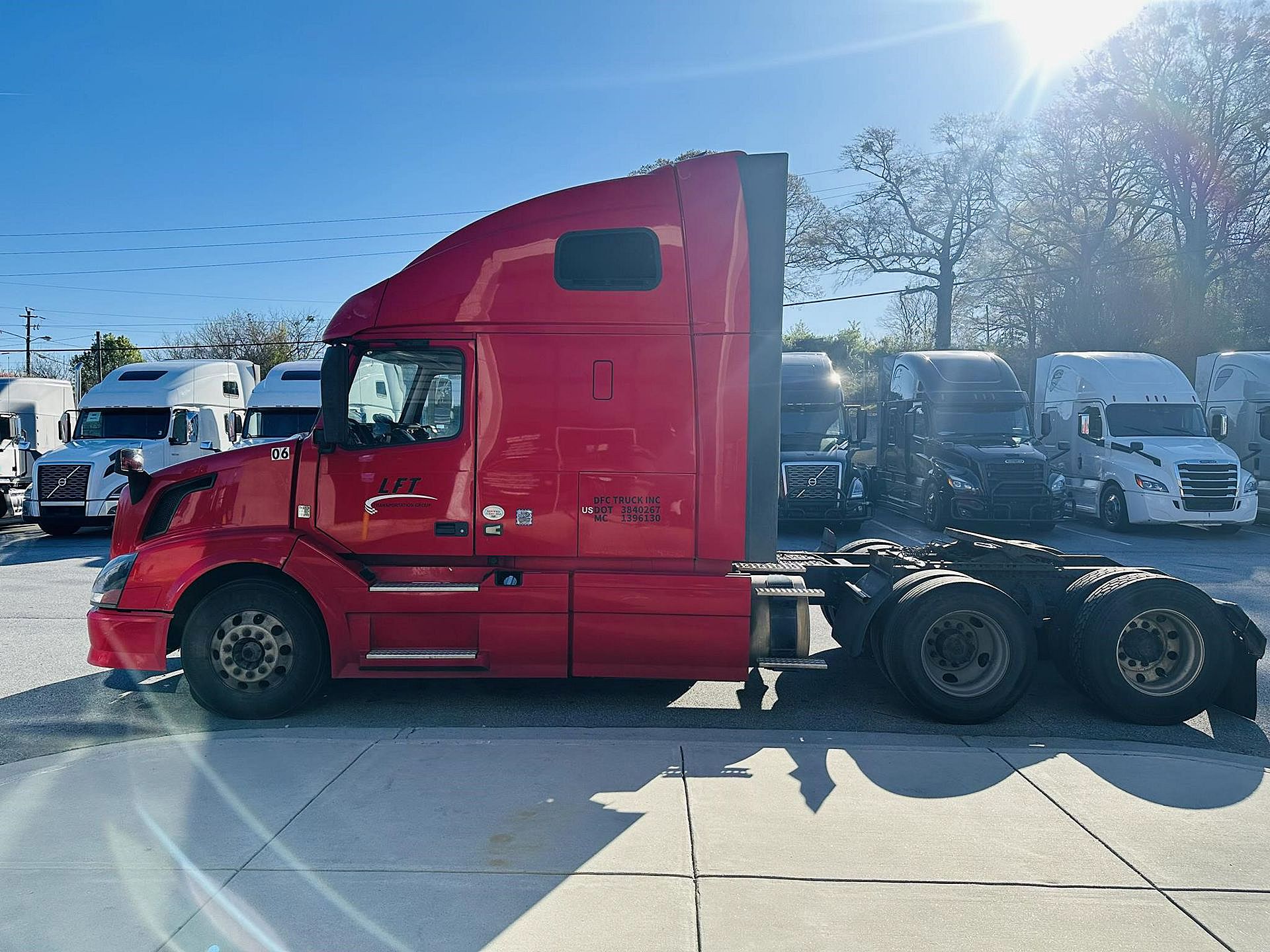 2015 Volvo VNL 670 For Sale | Sleeper Truck | #1073607