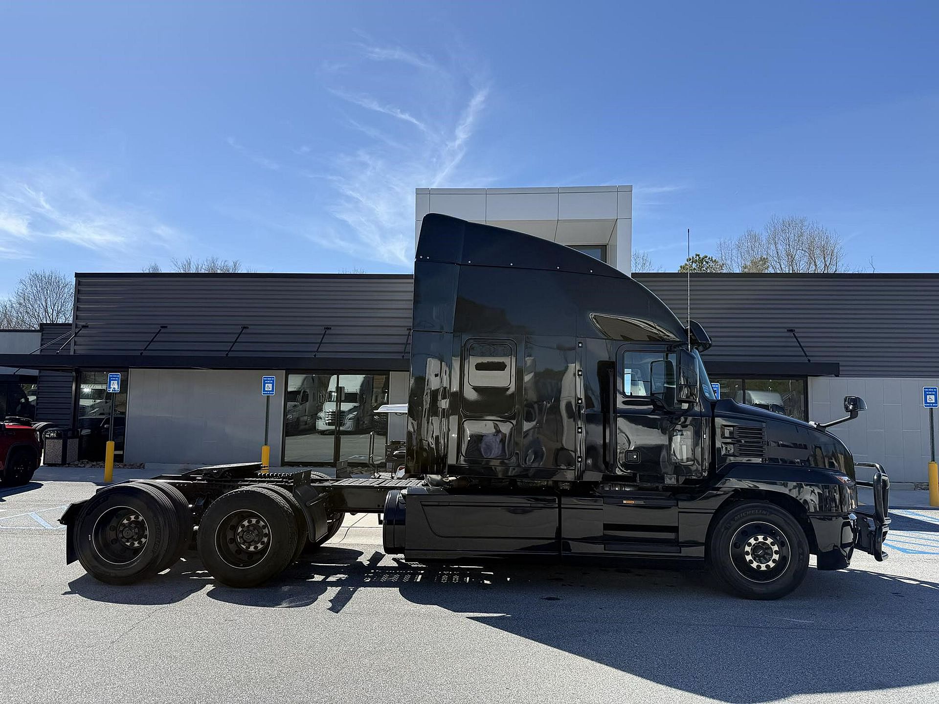 2021 Mack ANTHEM 64T For Sale | Raised Roof Sleeper Sleeper | #1170983