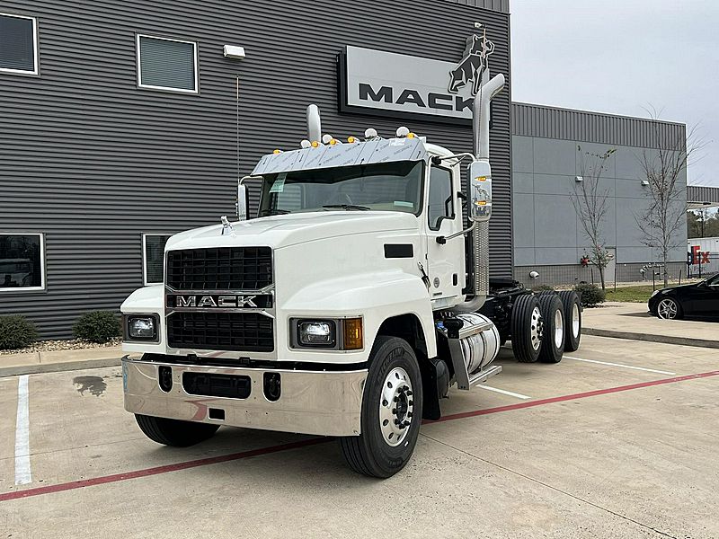 2025 Mack PINNACLE 84T For Sale | Day Cab | #1220494