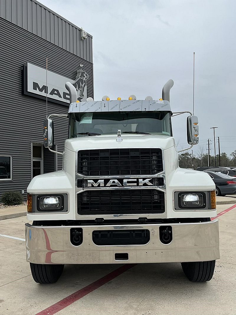 2025 Mack PINNACLE 84T For Sale | Day Cab | #1220494