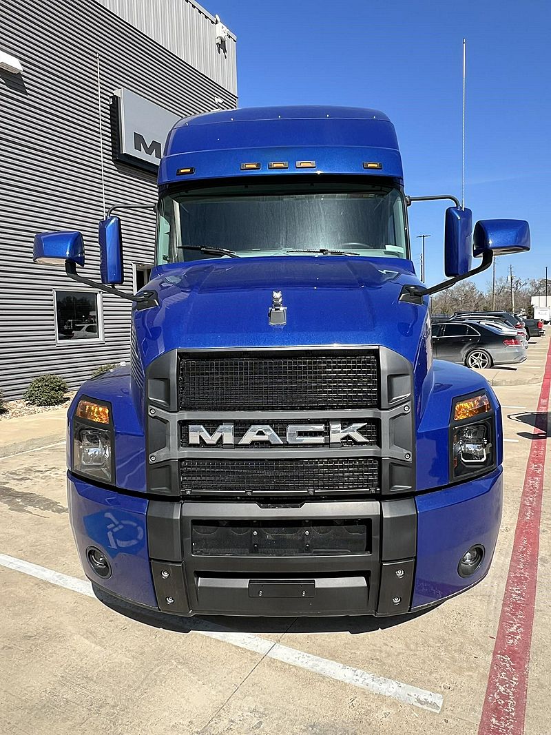2024 Mack ANTHEM 64T For Sale | 70" Sleeper | #1196157