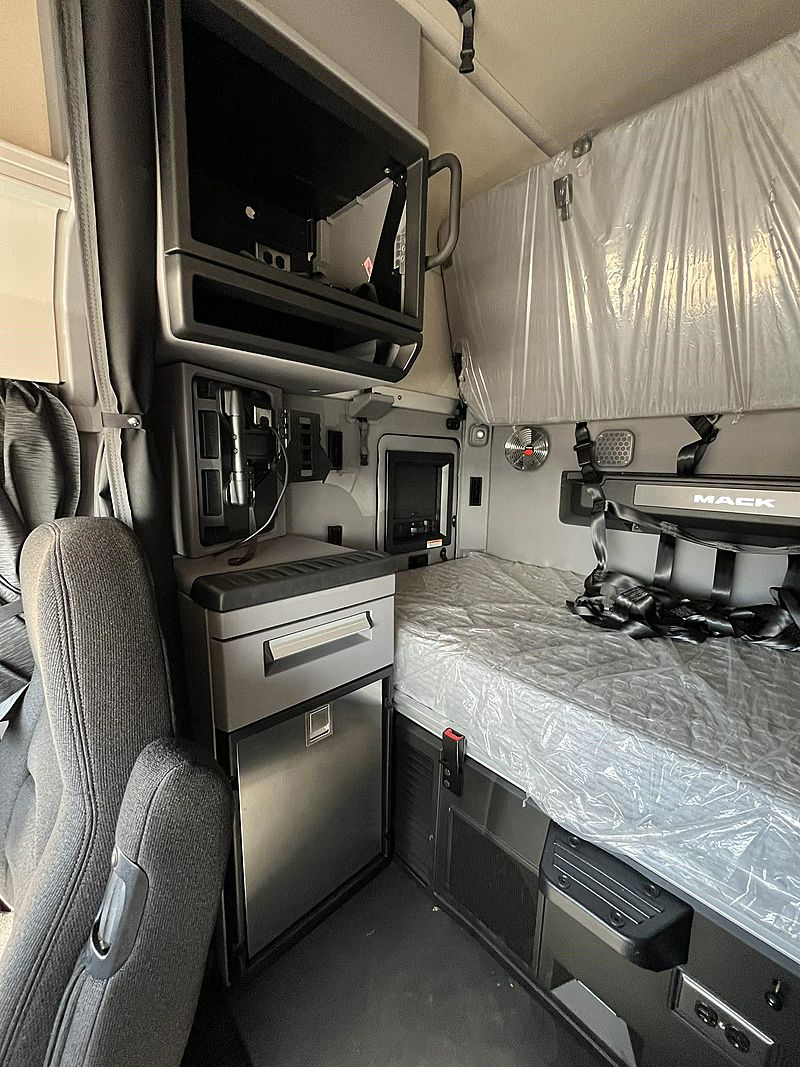 2024 Mack ANTHEM 64T For Sale | 70" Sleeper | #1196157