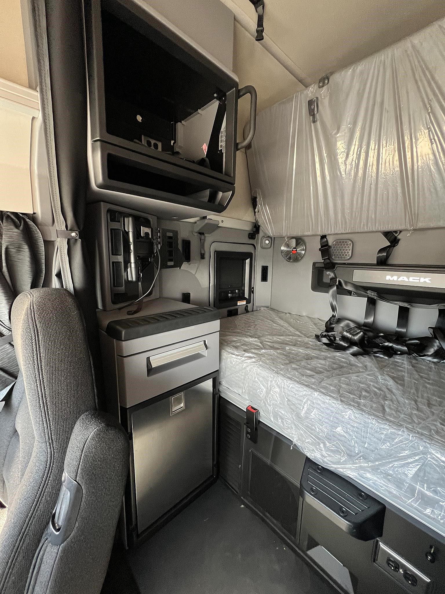 2024 Mack ANTHEM 64T For Sale | 70" Sleeper | #1196157