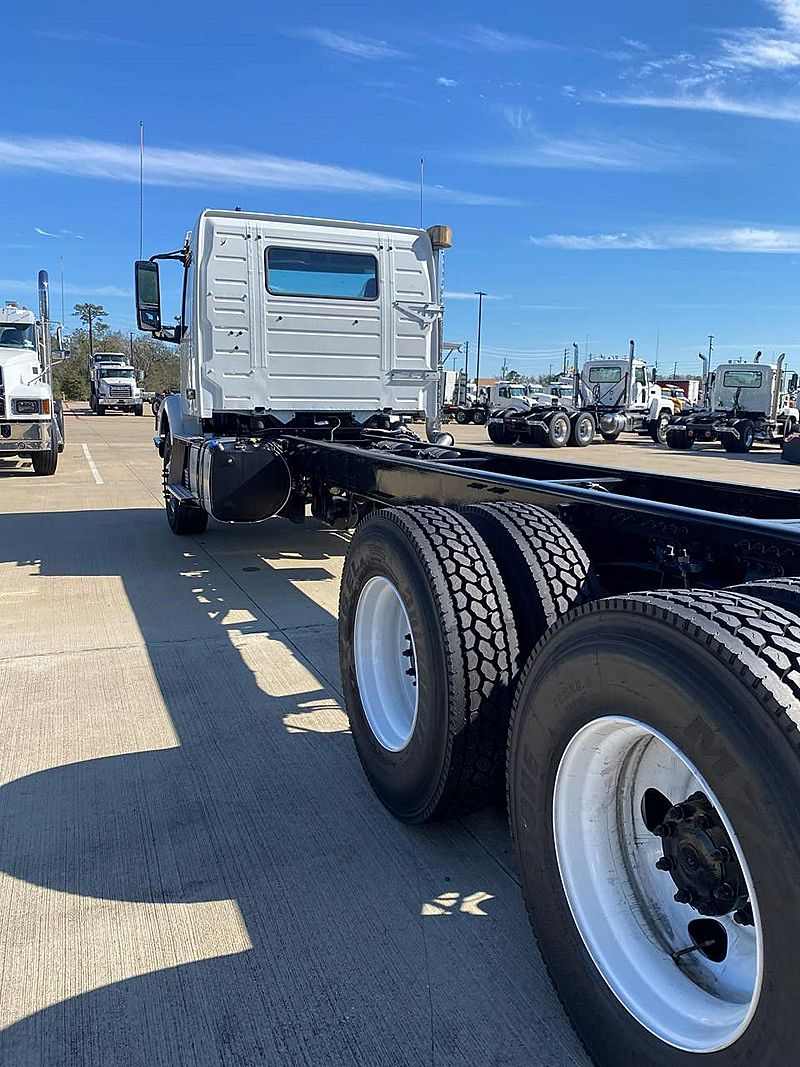 2025 Volvo VHD64B300 For Sale | Cab & Chassis | #1208427