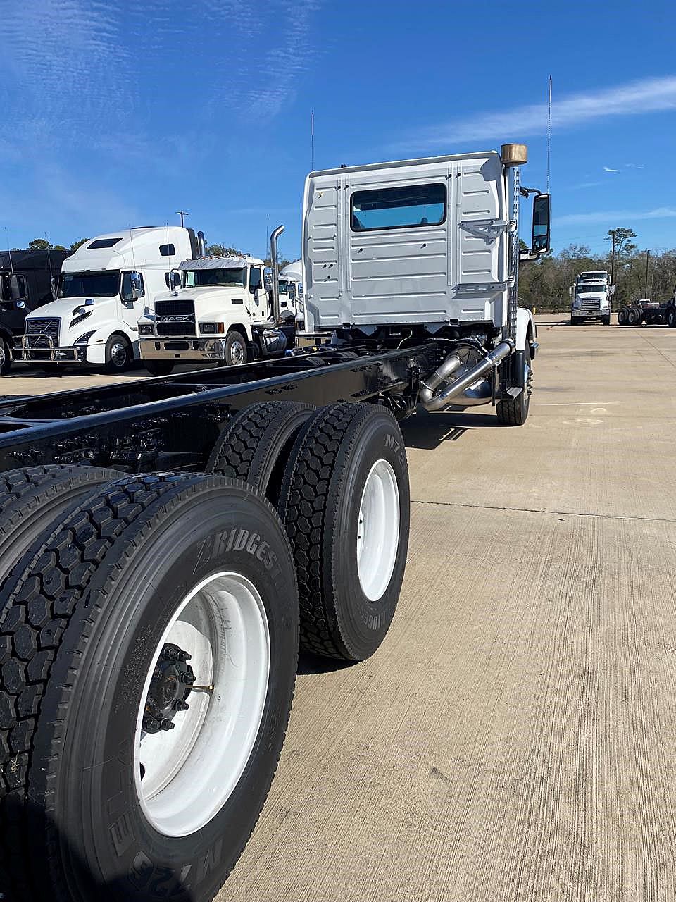 2025 Volvo VHD64B300 For Sale | Cab & Chassis | #1208427