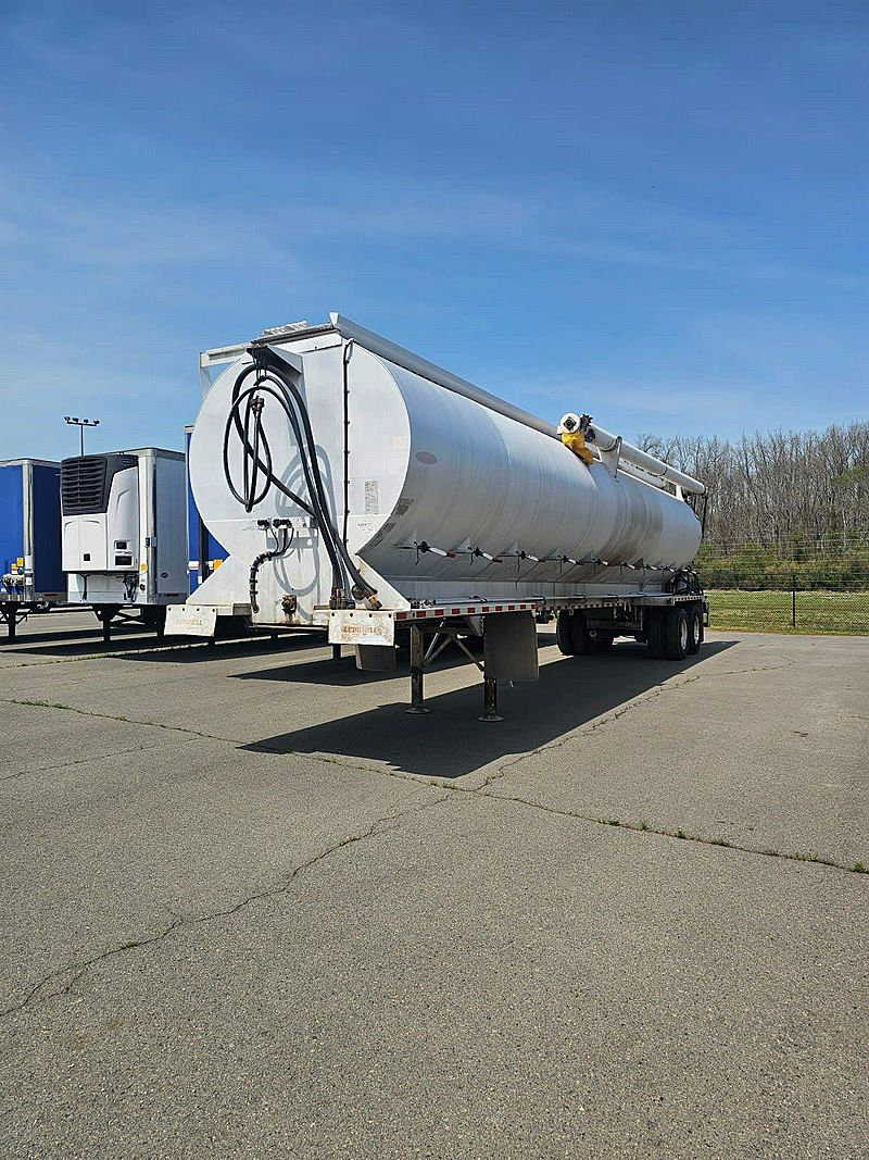 2016 LEDWELL BODY CO 40' TANKER For Sale | Day Cab | #670947