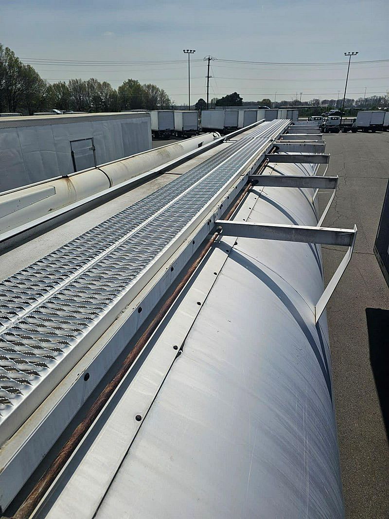 2016 LEDWELL BODY CO 40' TANKER For Sale | Day Cab | #670947