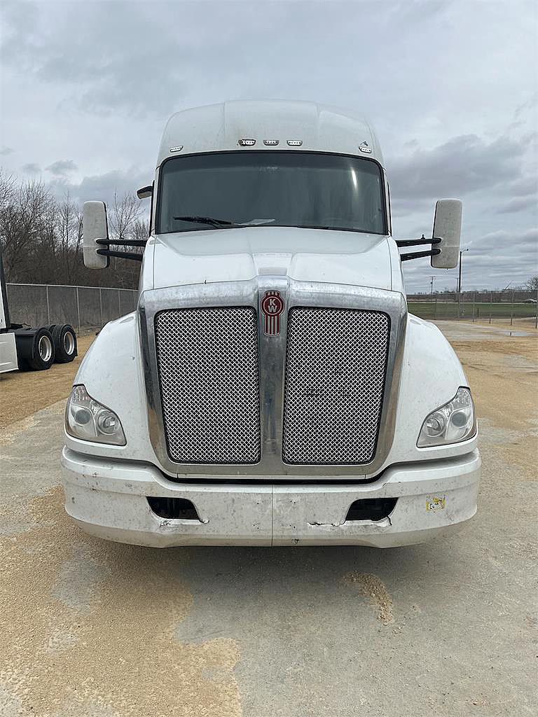2020 Kenworth T680 For Sale | Sleeper Truck | #LJ404830C/O