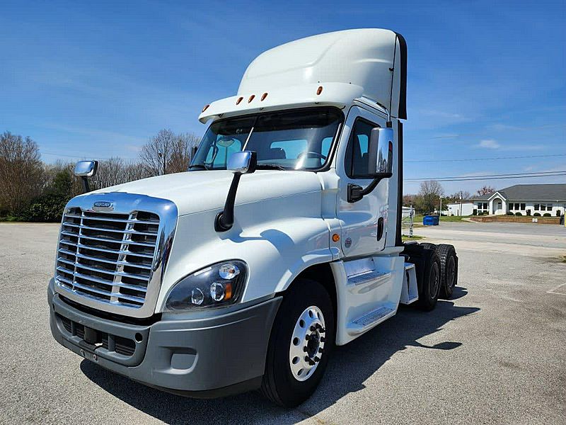 2018 Freightliner CASCADIA 125 For Sale | Day Cab | #764793