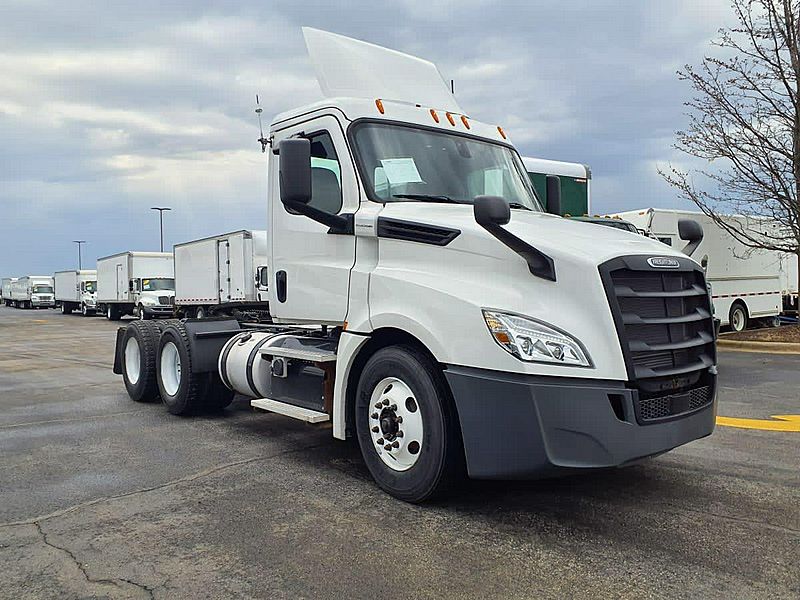 2019 Freightliner CASCADIA For Sale | Day Cab | #584942