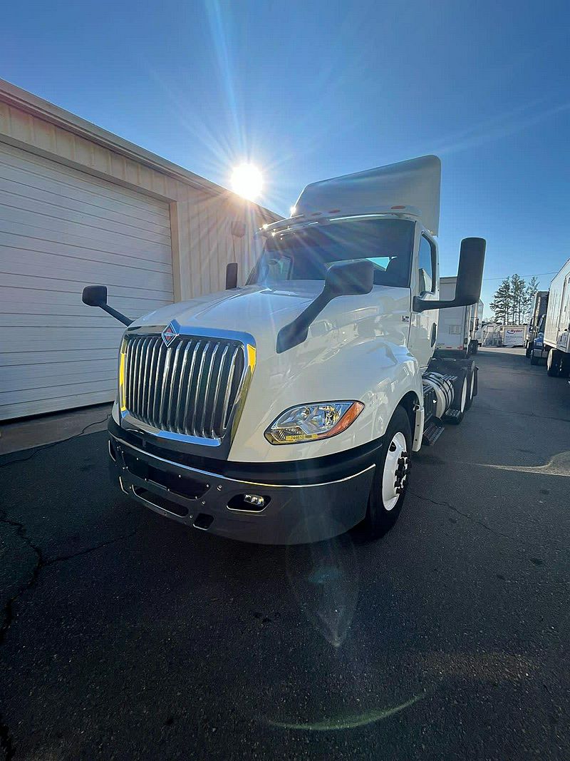 2018 International LT625 For Sale | Day Cab | # 14056
