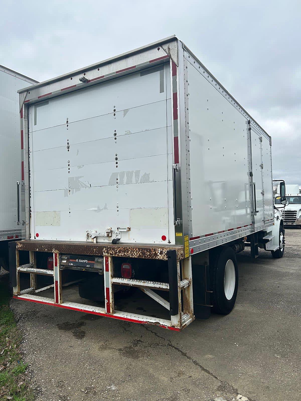 2019 Freightliner M2 106 For Sale | Day Cab | #861900