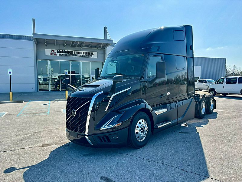2025 Volvo VNL 860 For Sale | 74" Sleeper | #V693445