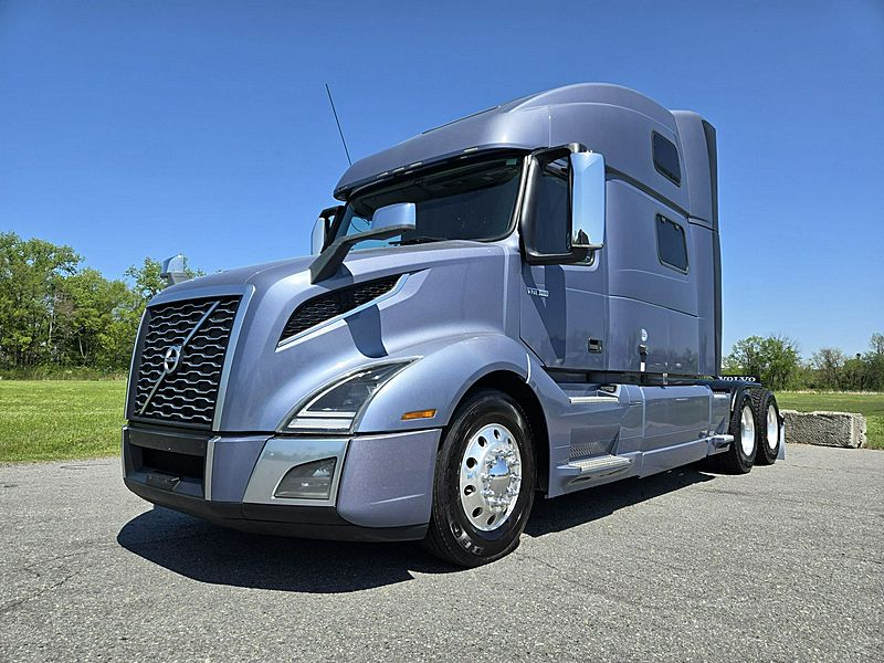 Volvo Sleeper Trucks For Sale in Arkansas (New & Used)