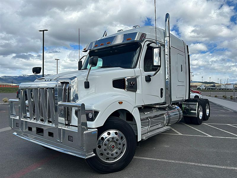 2026 Western Star 49X For Sale | 72" Sleeper | #840996