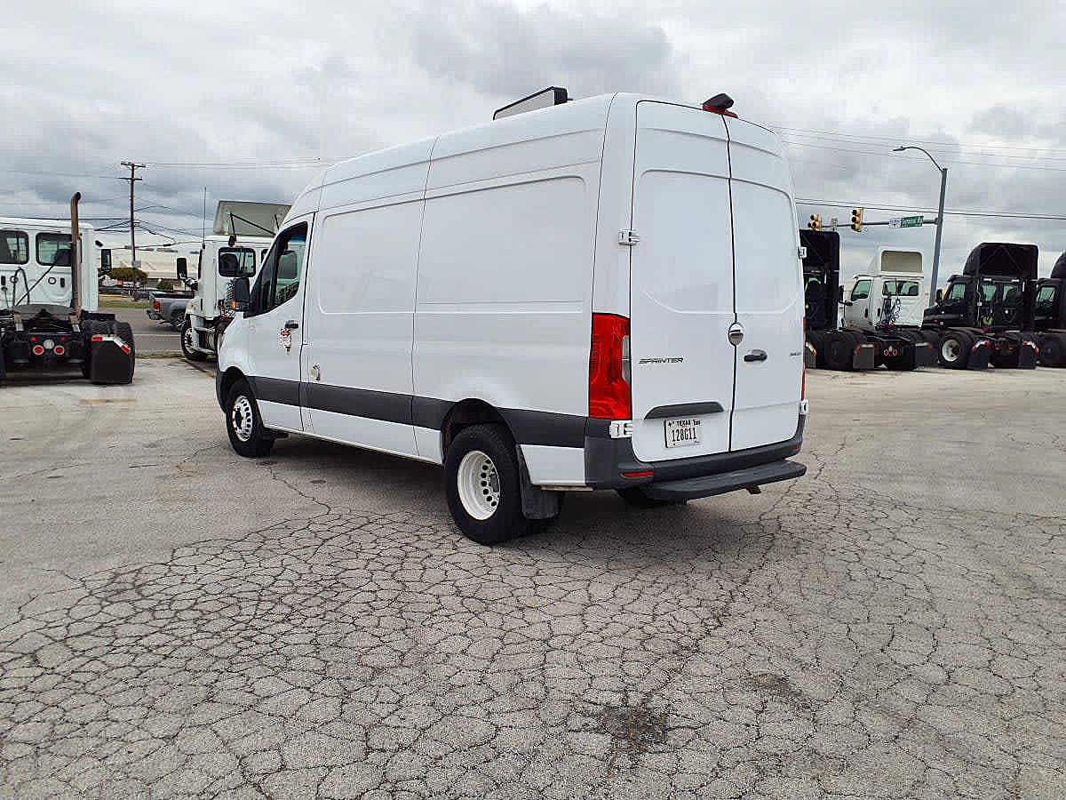 2019 Mercedes-Benz SPRINTER 3500 For Sale | Day Cab | # 860581