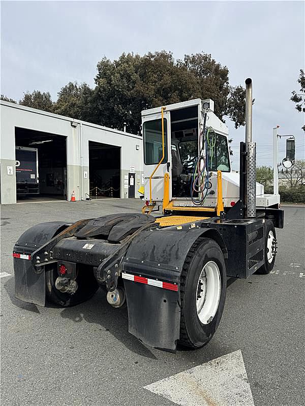 2017 Capacity SABRE 5 4X2 For Sale | Yard Spotter | # 803918