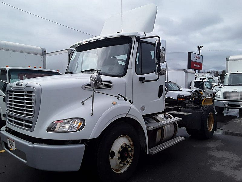 2017 Freightliner M2 112 For Sale | Day Cab | #663861
