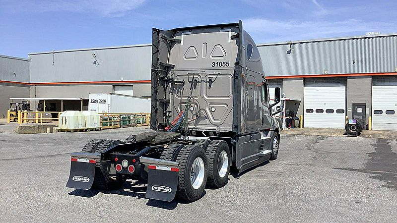 2024 Freightliner Cascadia For Sale | 72" Sleeper | #31055