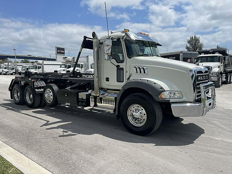 2023 Mack Granite GR64B For Sale | Roll-Off | #10MU034385