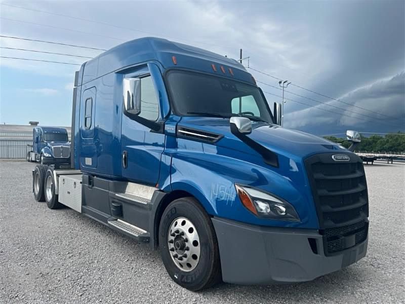 2021 Freightliner Cascadia 126 For Sale | 72" Sleeper | #269760
