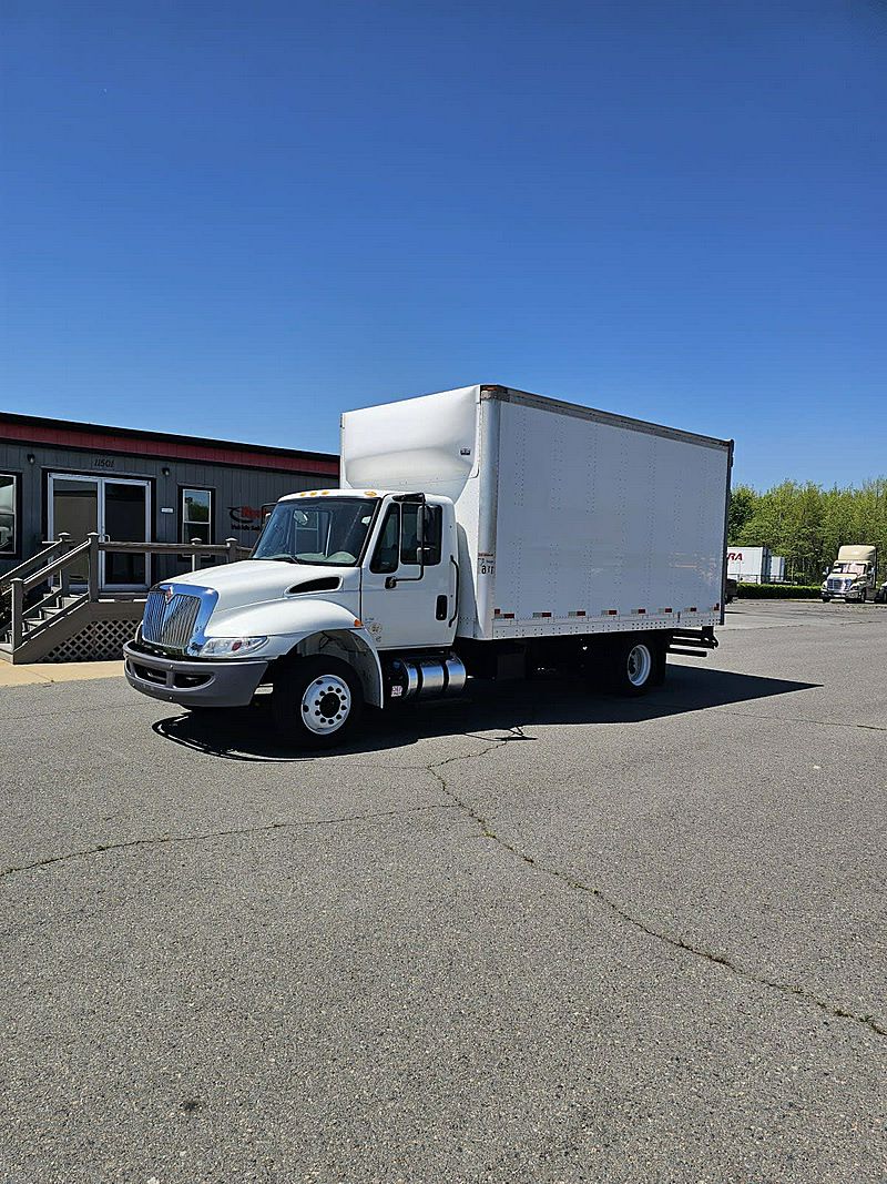 2019 International DuraStar 4300 For Sale | 16' Box | #875195