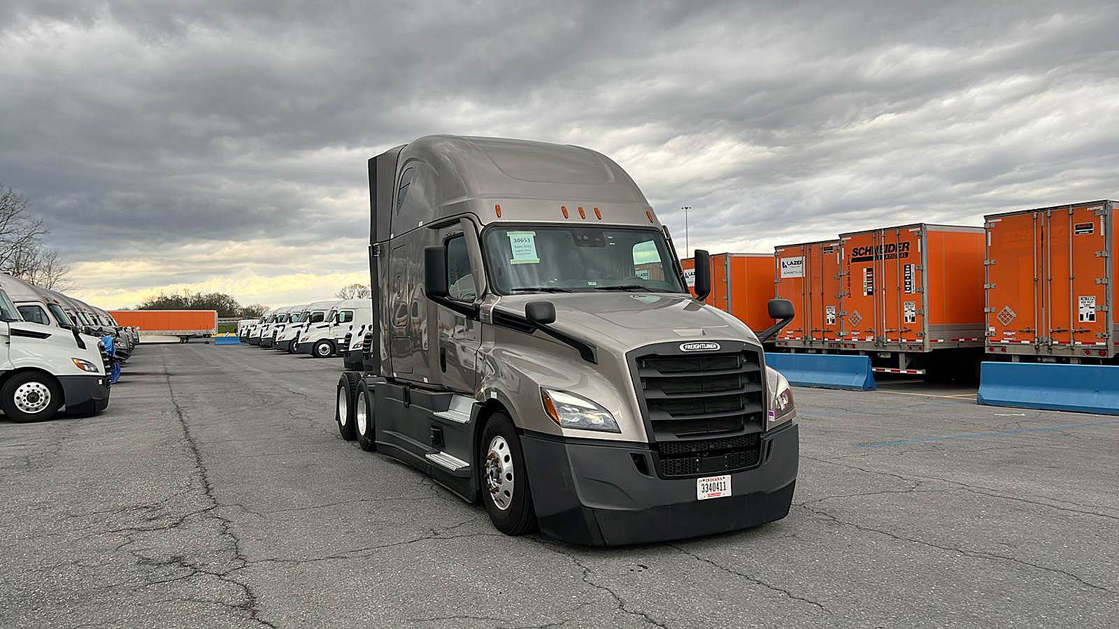 2023 Freightliner Cascadia For Sale | 72" Sleeper | #30653