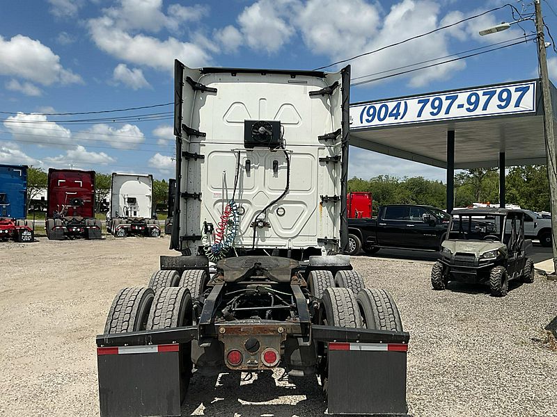 2018 Freightliner Cascadia For Sale | 70" Sleeper | #3724