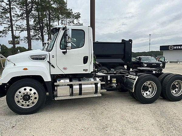 New 2025 Freightliner Trucks For Sale