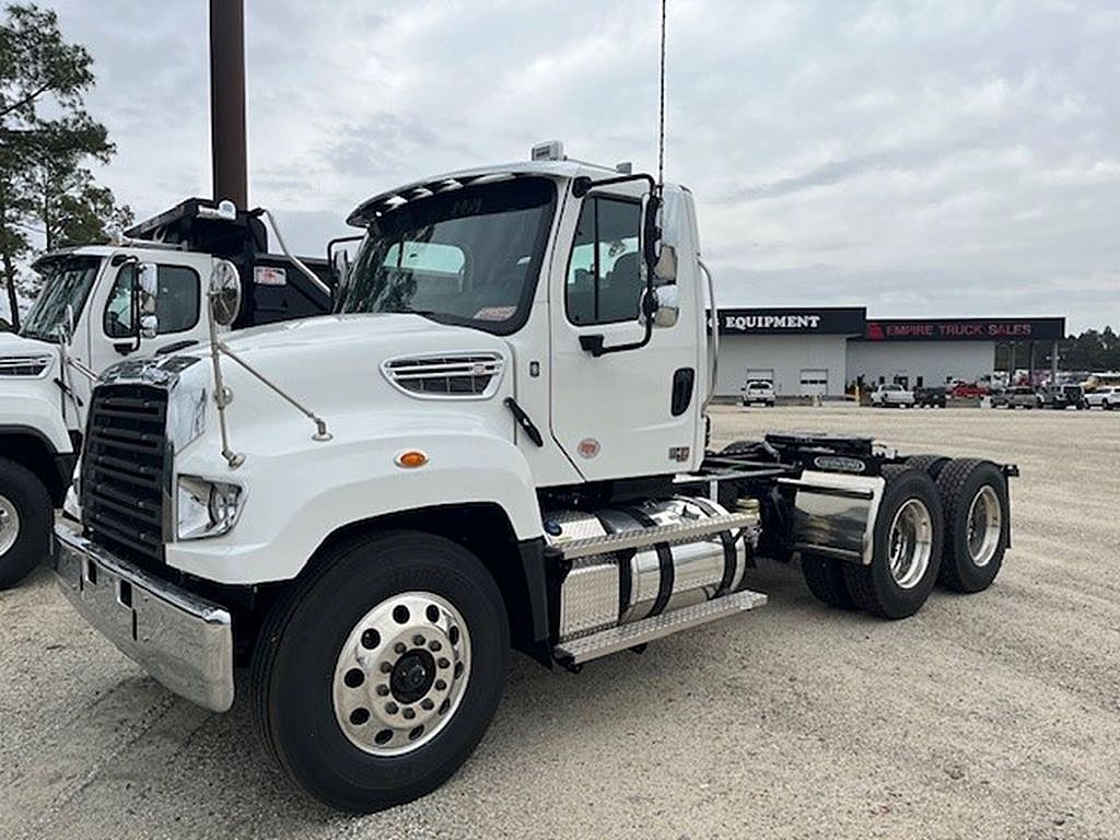 2025 Freightliner 114SD For Sale | Day Cab | #296159