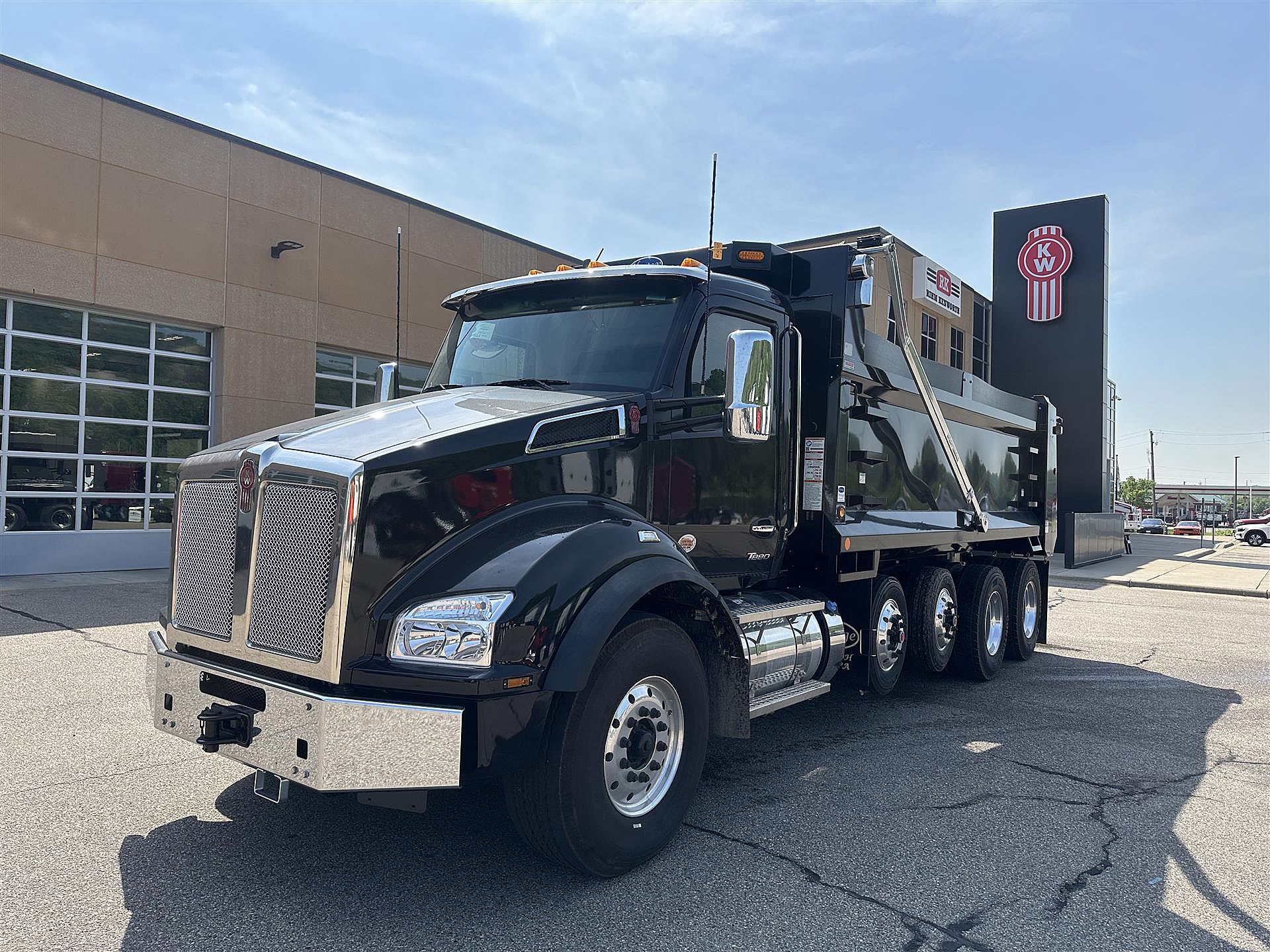 2026 Kenworth T880 For Sale | Dump Truck | #TJ212379