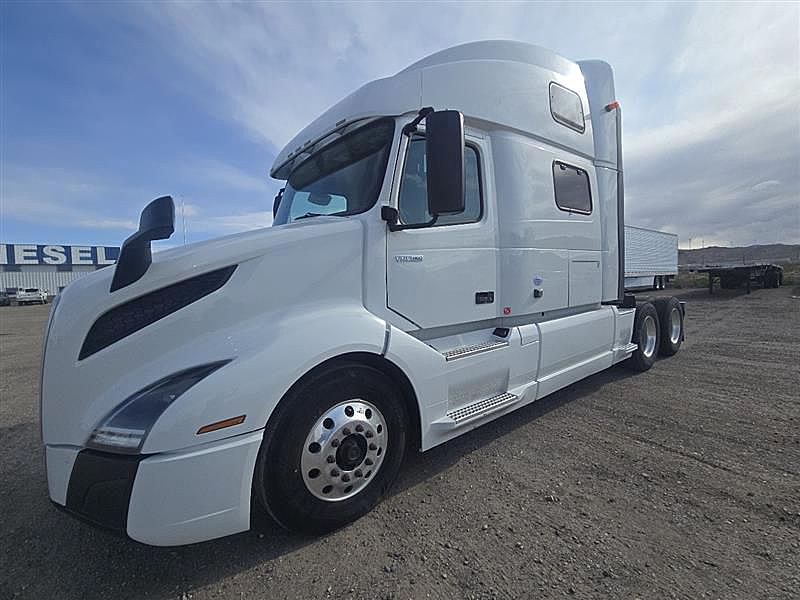 2020 Volvo VNL 860 For Sale | 80" Sleeper | #269880