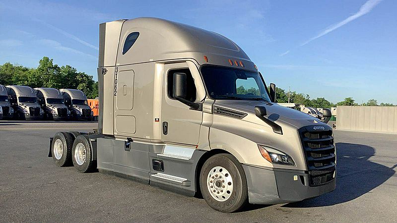 2024 Freightliner Cascadia For Sale | 72" Sleeper | #31062