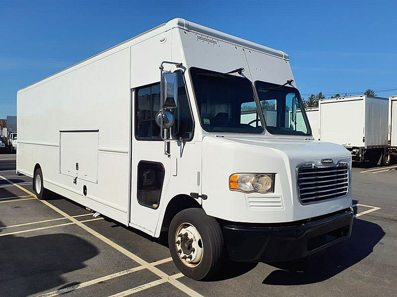 2017 Freightliner MT55 For Sale | 24' Box | #671987