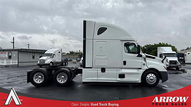 2020 Freightliner Cascadia 126 For Sale | 72" Sleeper | #269963