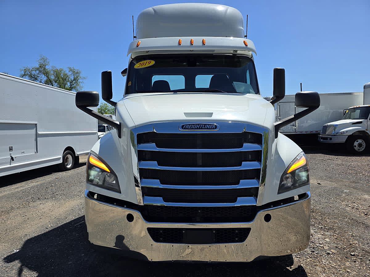 2019 Freightliner NEW CASCADIA PX12664 For Sale | Day Cab | #870510
