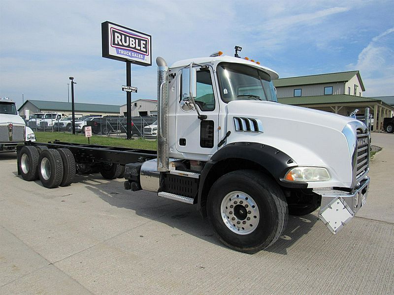 2014 Mack Granite GU813 For Sale | Cab & Chassis | # 15MU034363
