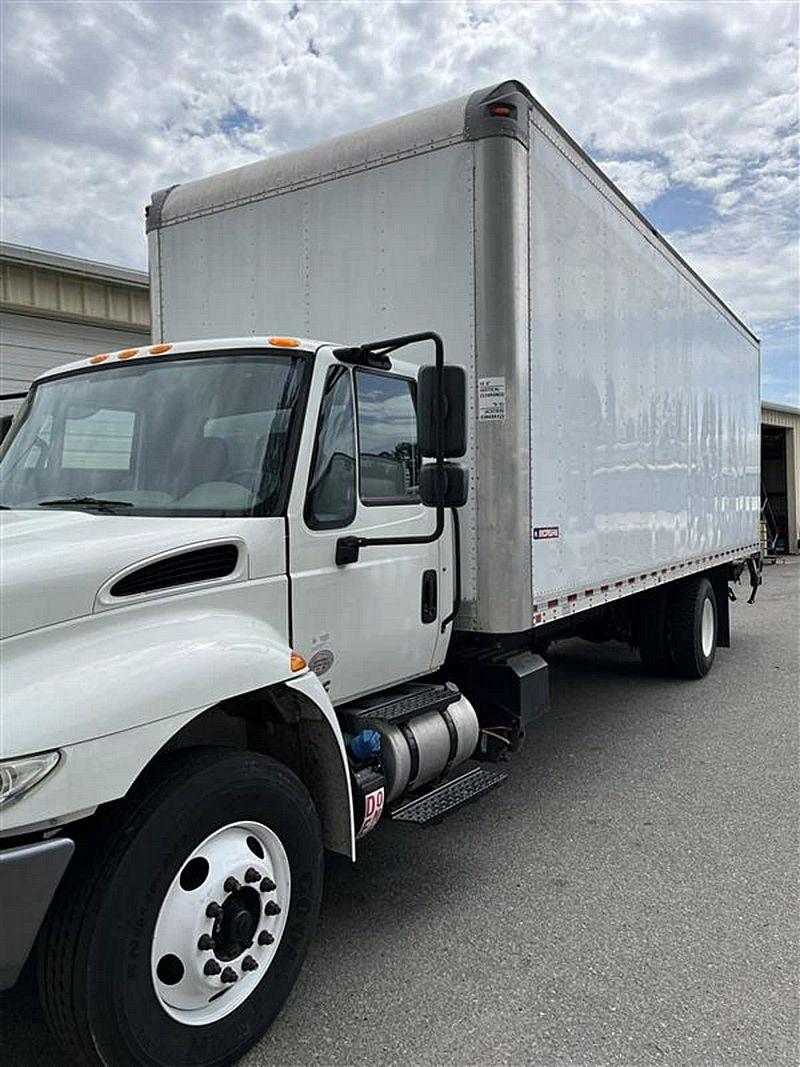 2018 International DuraStar 4300 For Sale | 26' Box | # 259041